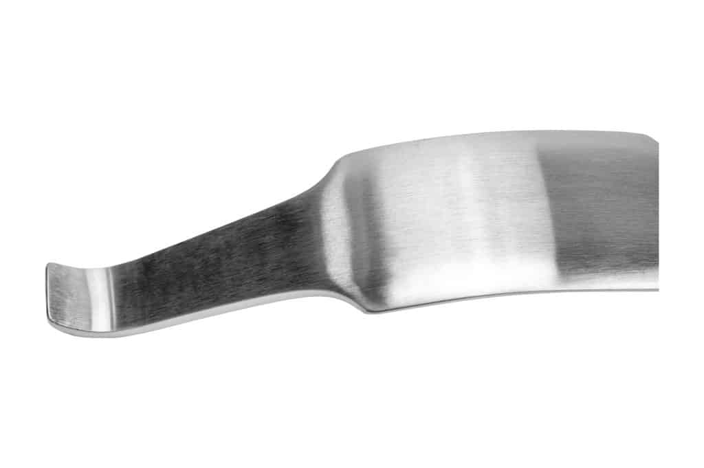 MPR Hohmann Retractor with Wide Tip - MPR Orthopedics